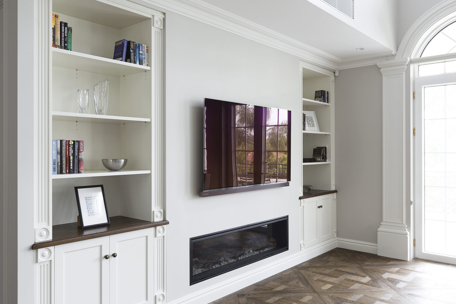 Beautiful Built in and Walk-in Wardrobe design & Storage Solutions